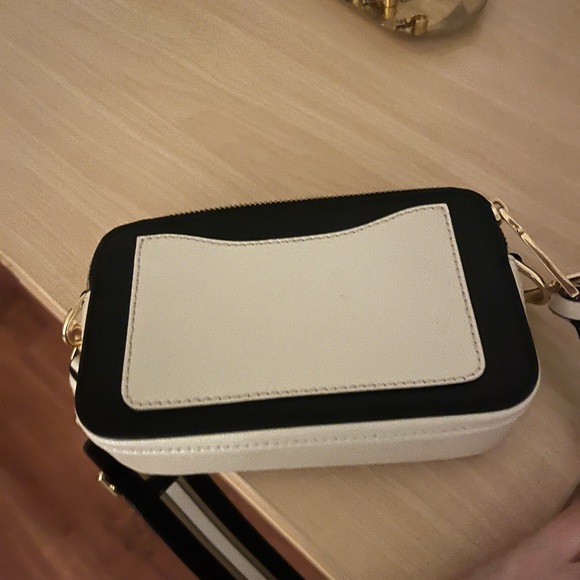 Marc Jacobs | Bags | Brand New Marc Jacobs Snap Shot Bag Purse | Poshmark